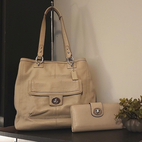 Coach | Bags | Coach Penelope Bag Wallet Set In Soft Grey Pebbled ...